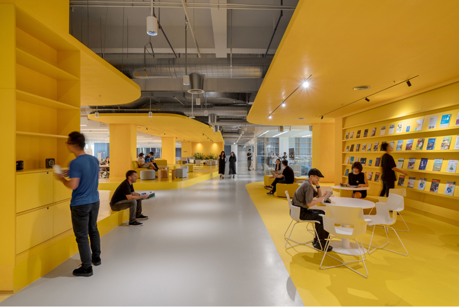 Red Bird Maker SpaceMega Classroom - College of Future Technology